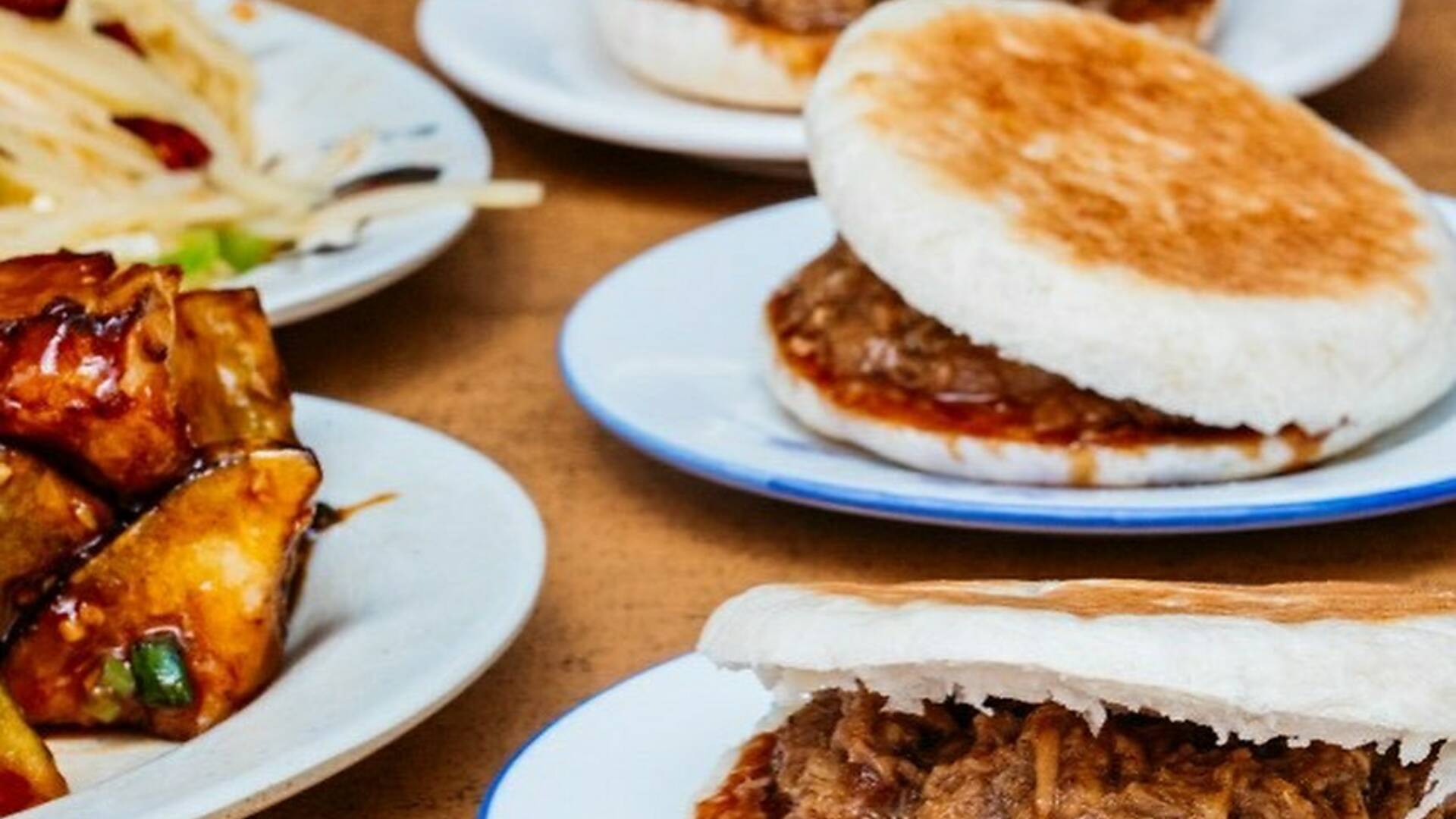 Chinatown - Street Food and Stories small-group tour