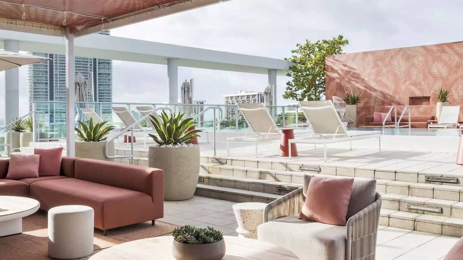 12 Best Cheap Hotels in Miami for 2025