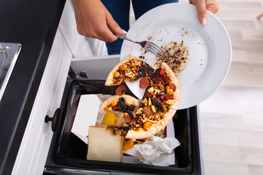 Sanciones para los restaurantes que malgasten comida