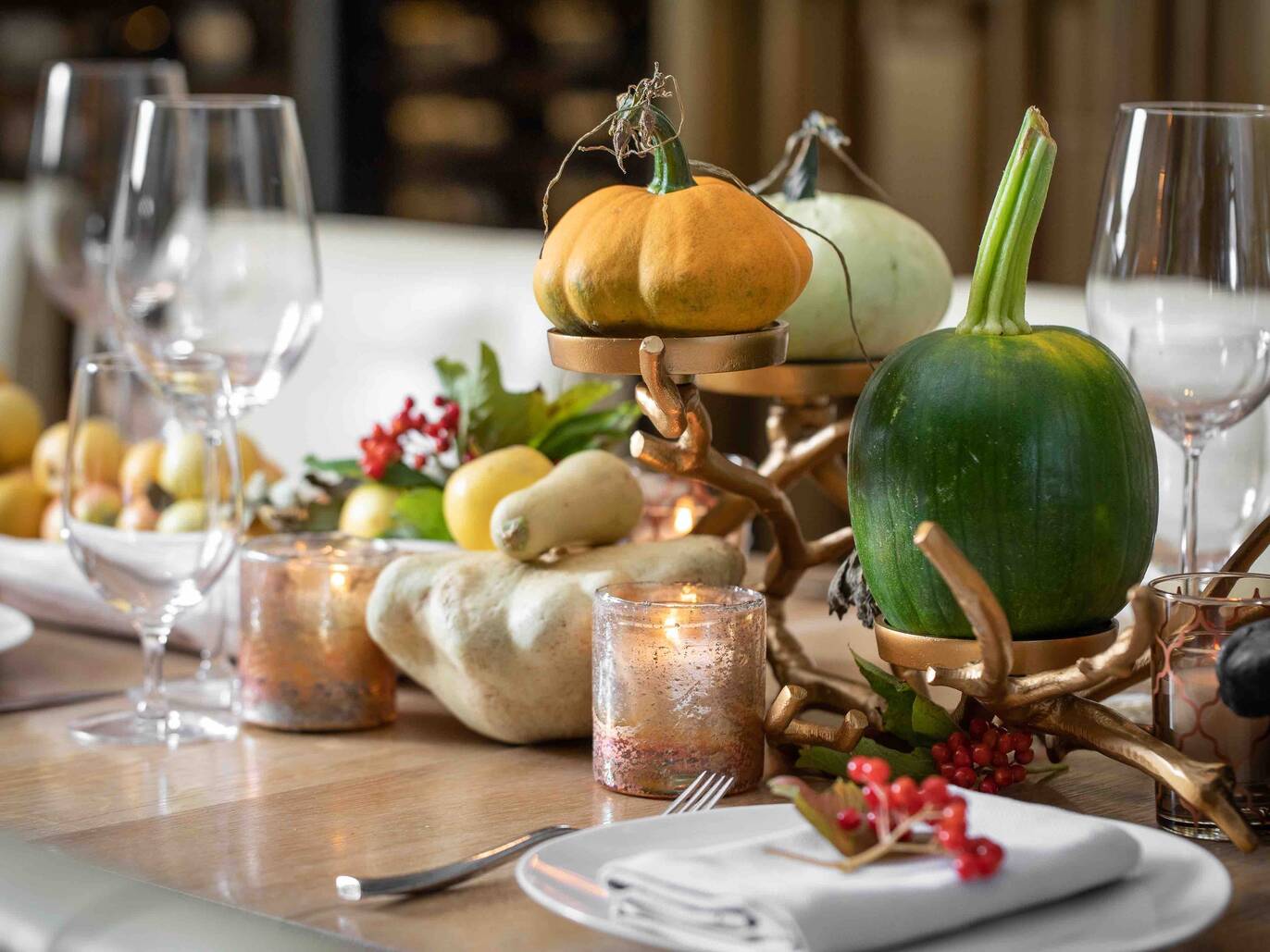 18 Best Restaurants Open for Thanksgiving Dinner in Chicago 2024