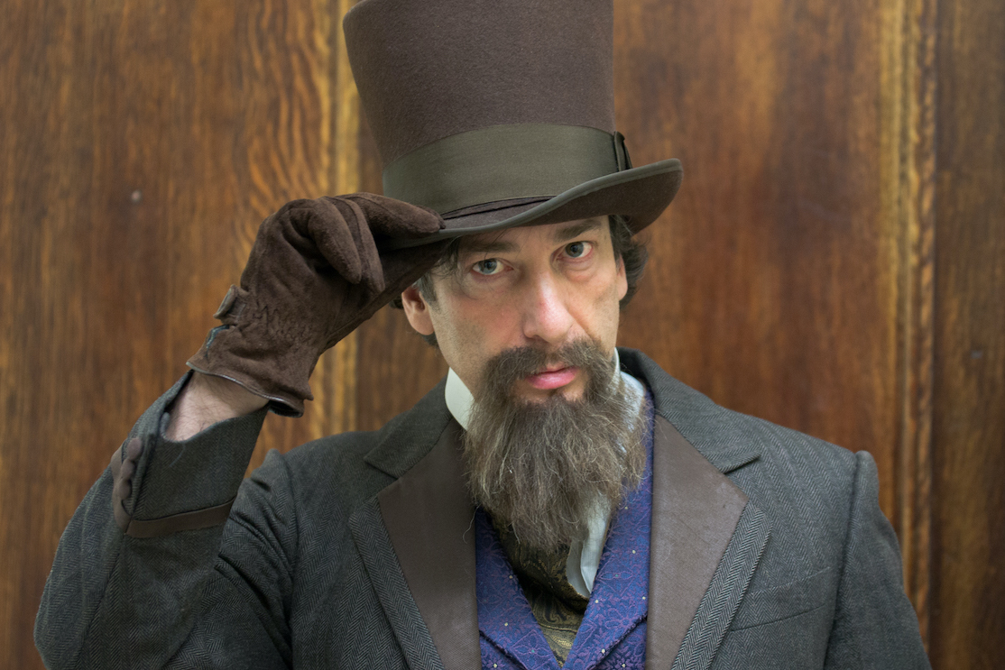 Neil Gaiman as Charles Dickens: A Dramatic Reading of A Christmas Carol ...