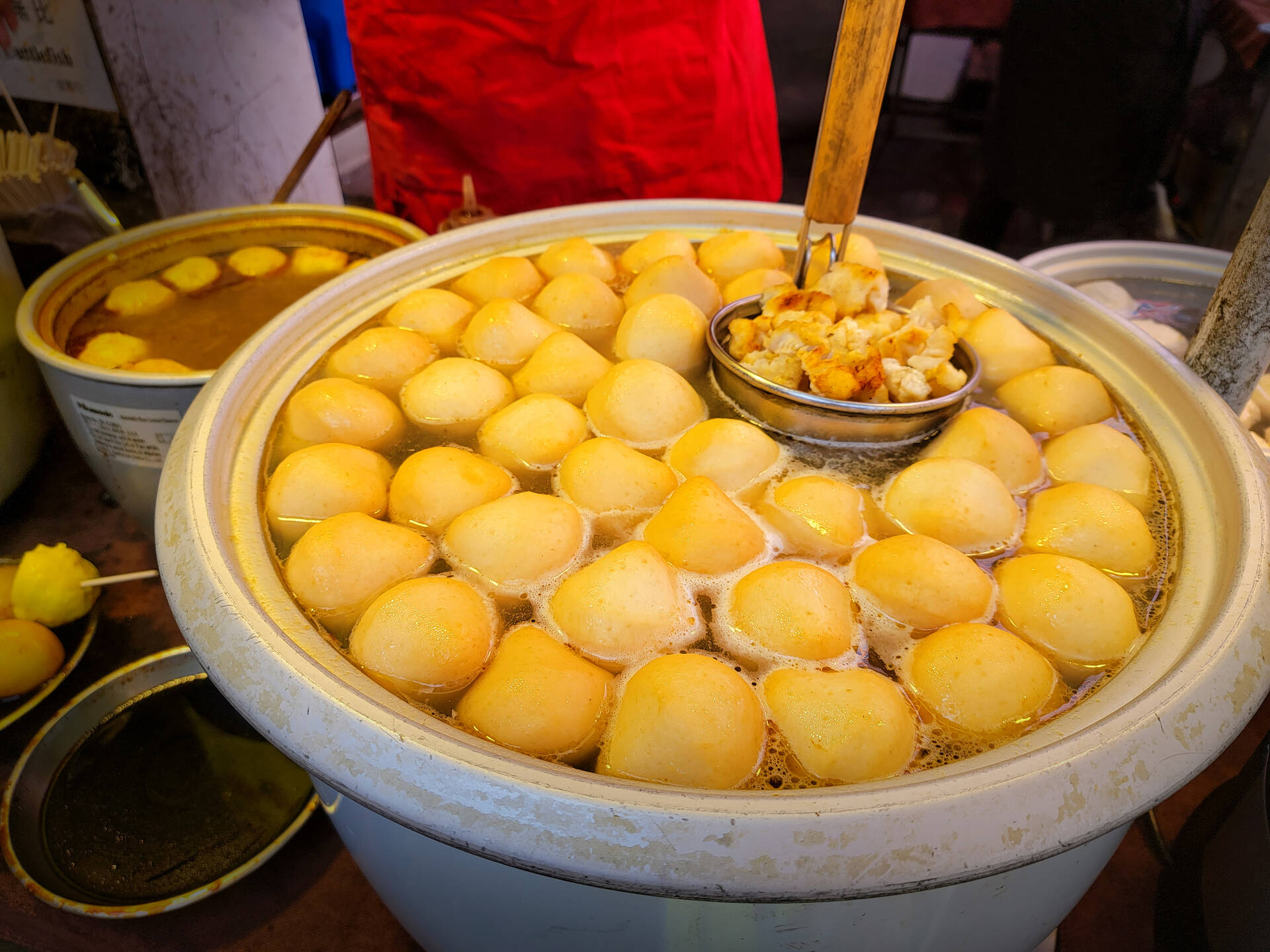 Hong Kong’s Best Street Food Essentials [Updated 2025]