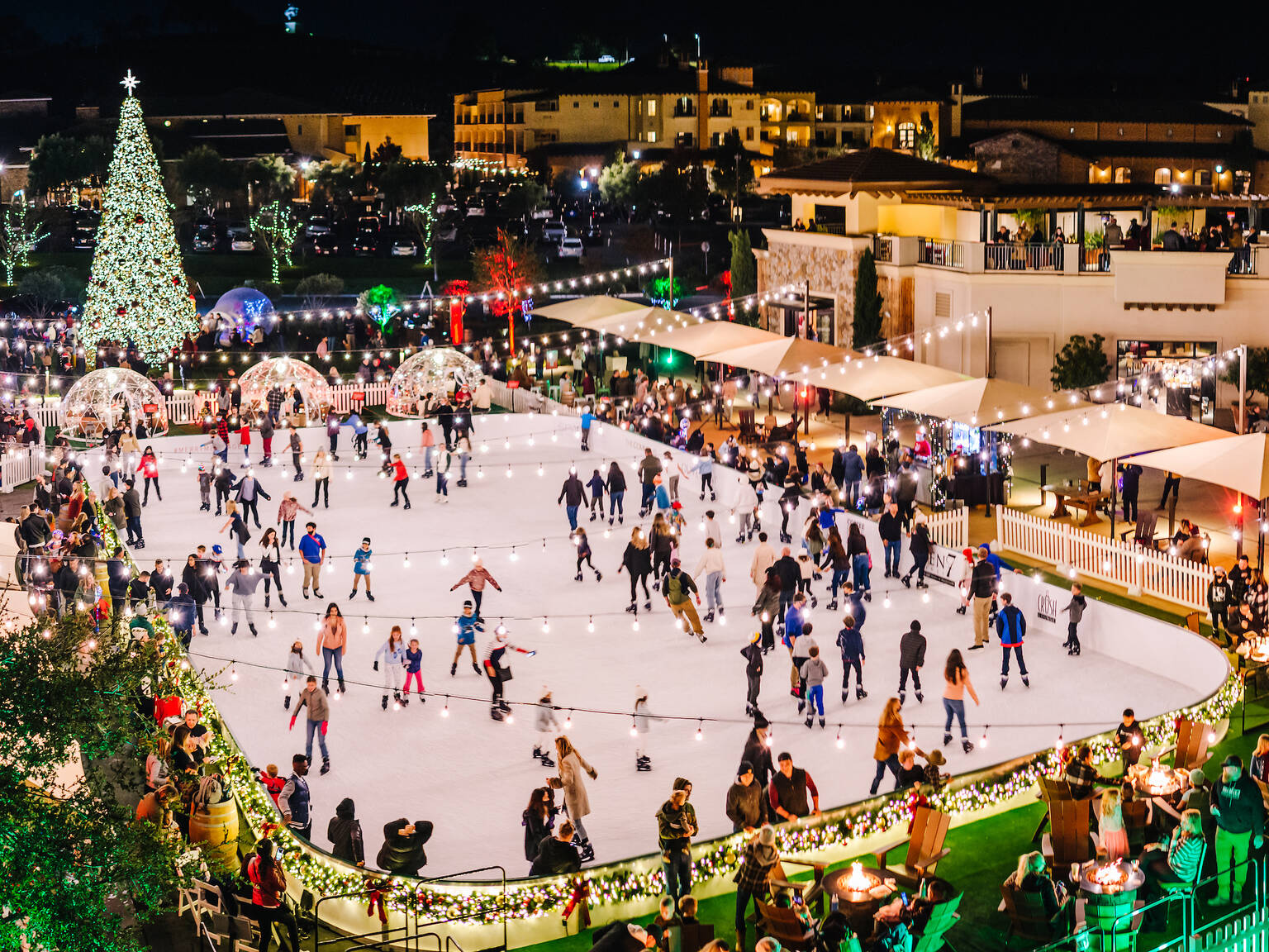 12 Festive U.S. Hotels That Go All Out for the Holidays