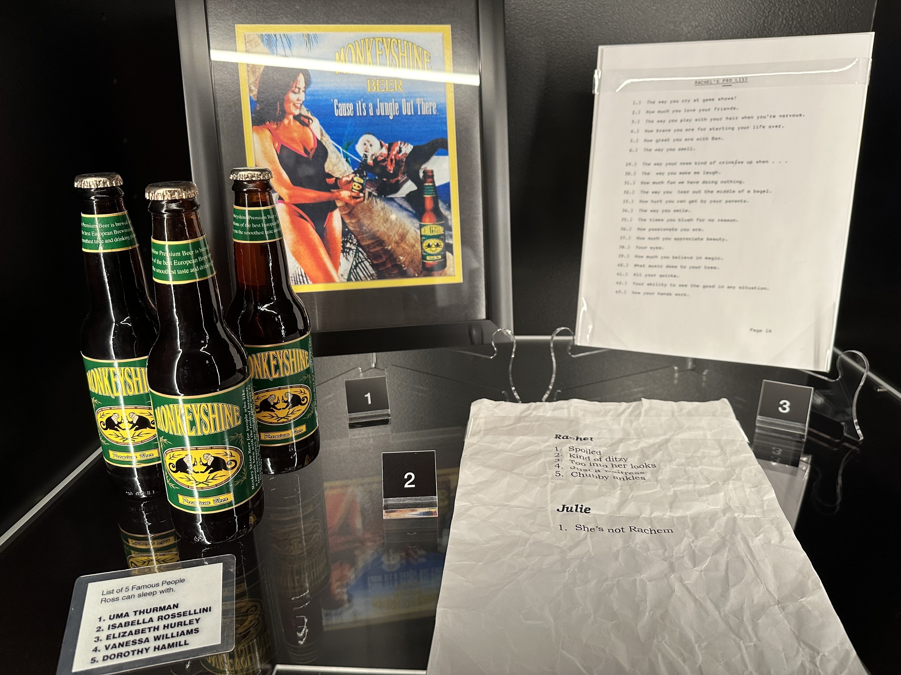 I’m a ‘Friends’ superfan and I tried the immersive ‘Friends’ experience ...