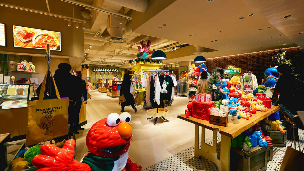 11 best character shops in Tokyo: Hello Kitty, Nintendo, Ghibli, BT21 ...