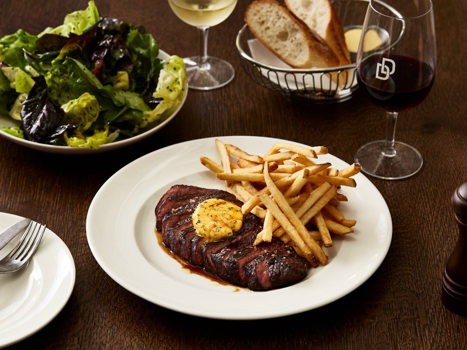 10 Best Pubs in Balmain for a Cold Beer and a Cracking Feed