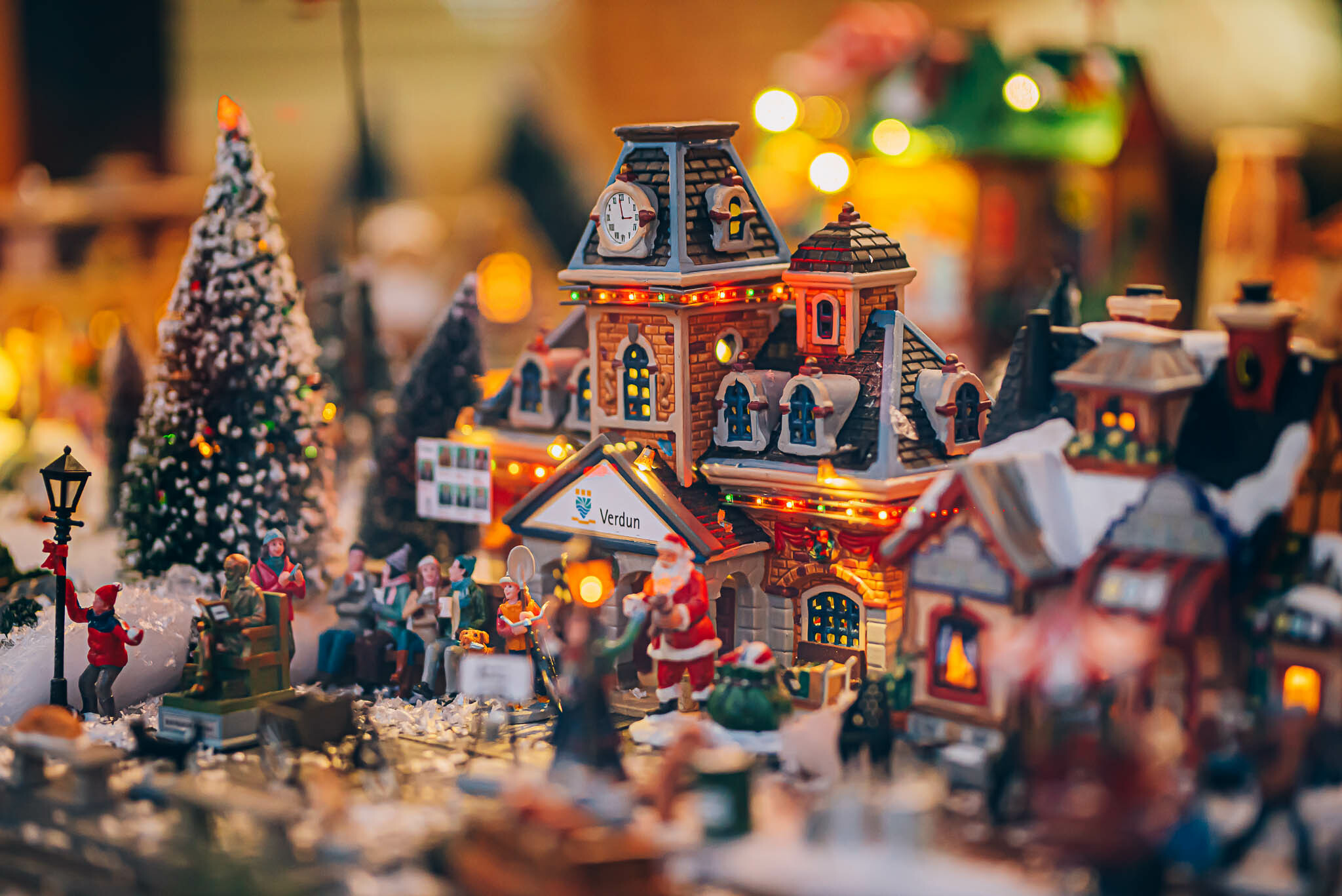 Discover Montreal’s secret enchanted hidden alley this holiday season