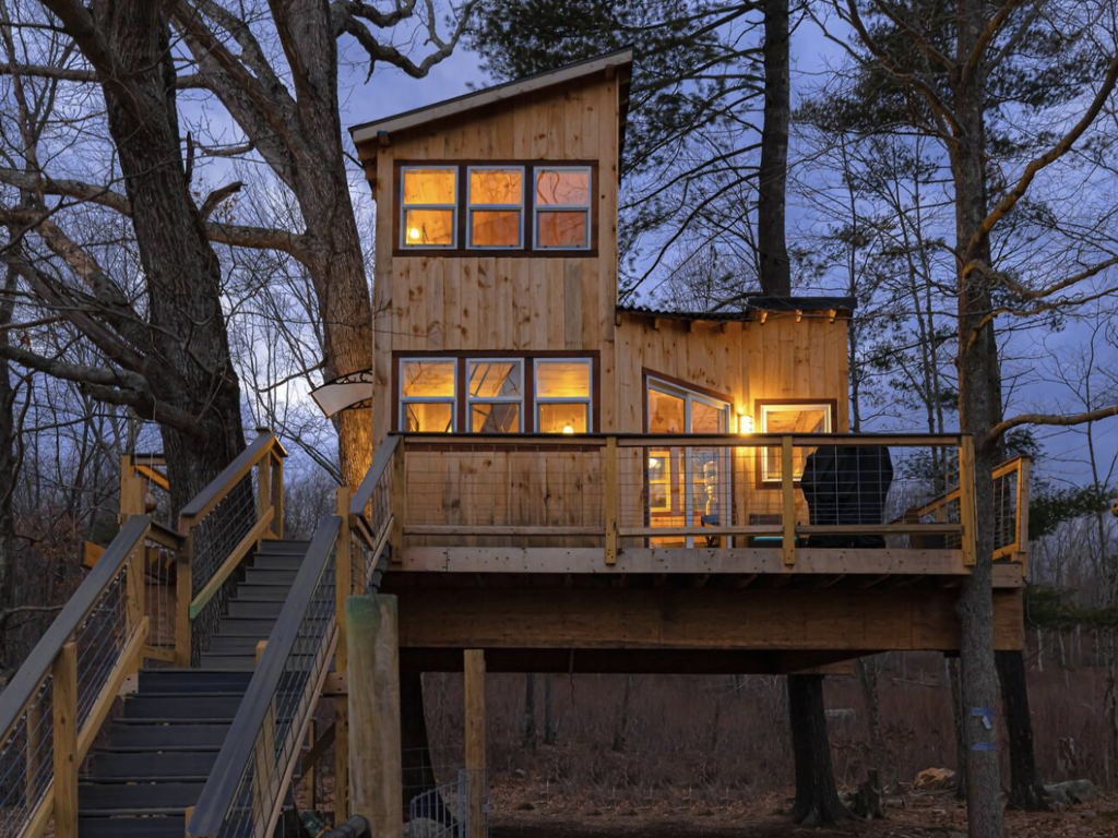 17 Best Airbnb Treehouses in the U.S. | Unique U.S.Treetop Stays