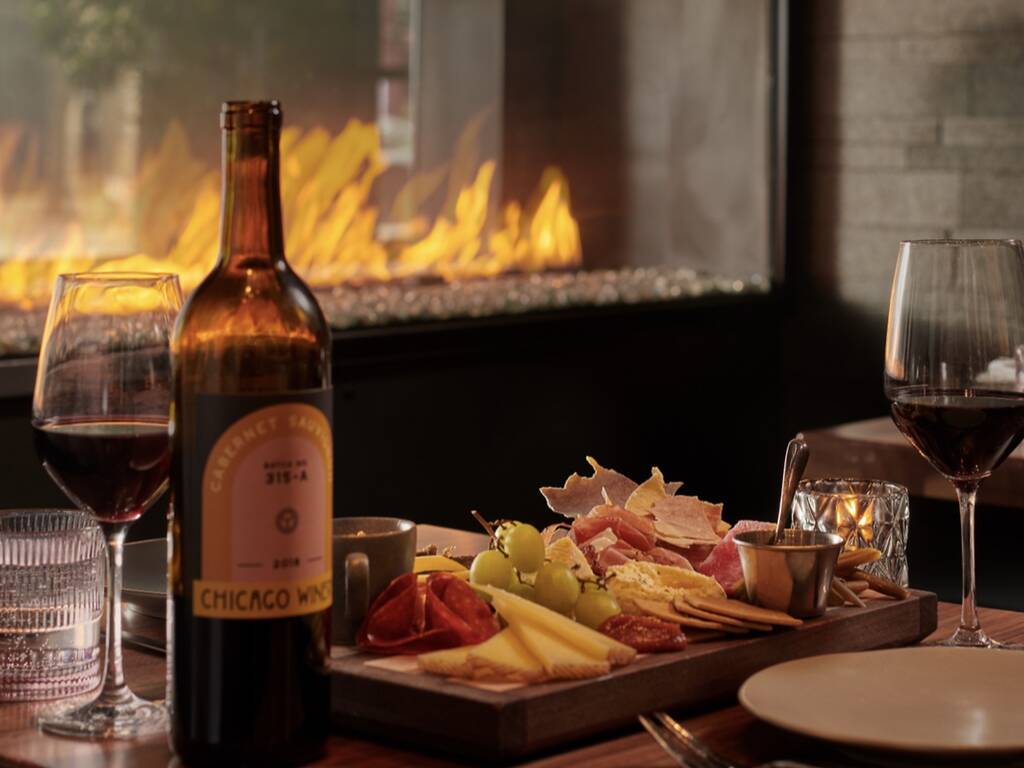 26 Romantic Things To Do in Chicago Right Now For Couples