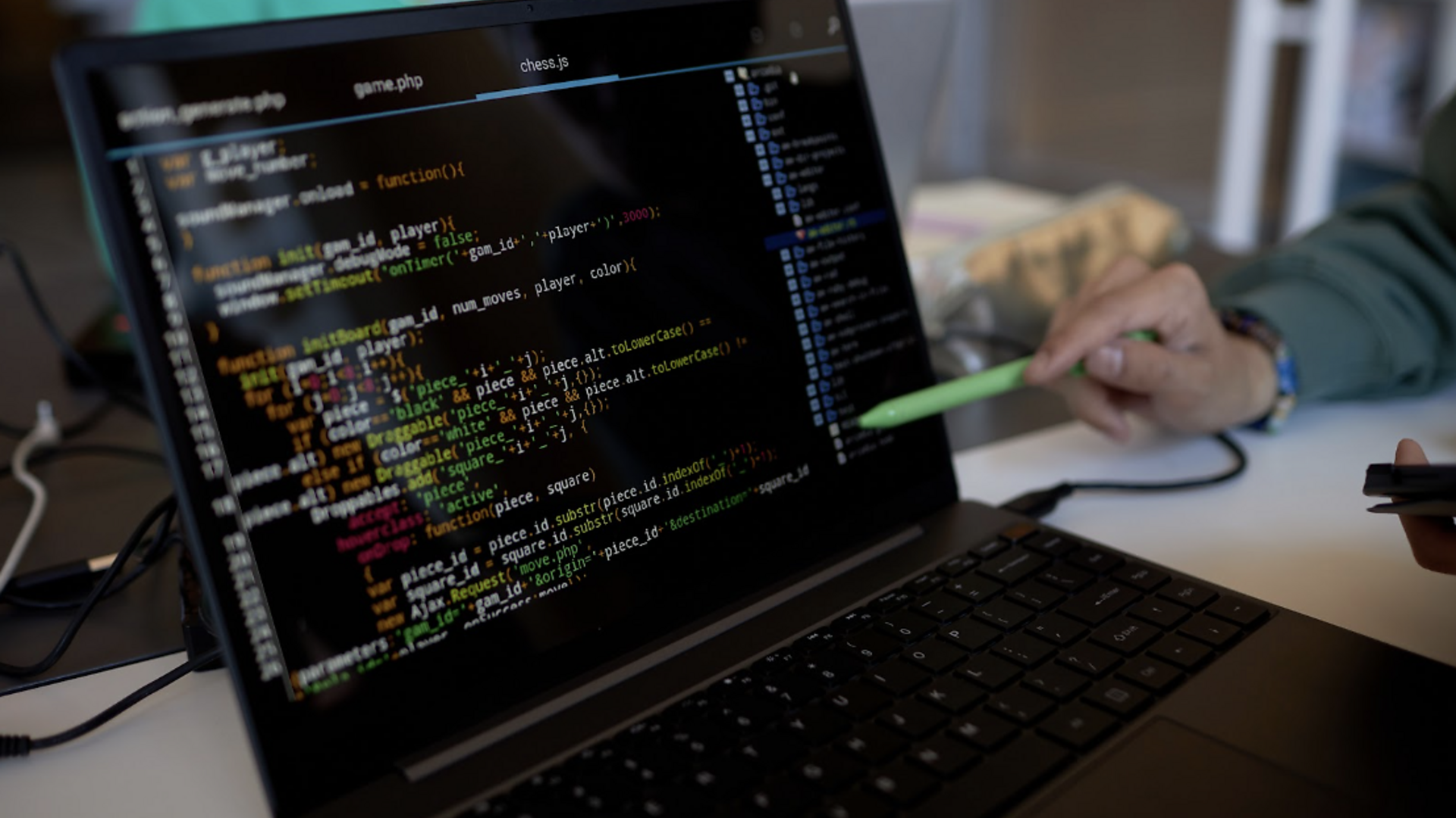 Coding classes near me: best in-person and virtual live classes
