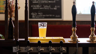 17 Best Pubs in Brighton, Picked By A Local