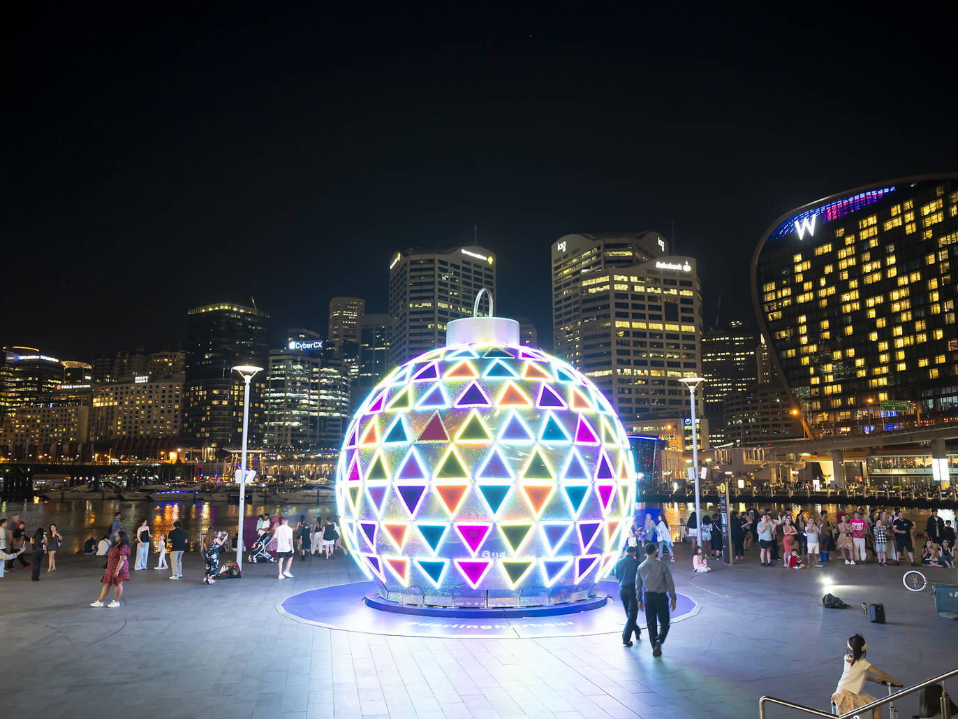 Guide to the best Christmas lights in Sydney 2024