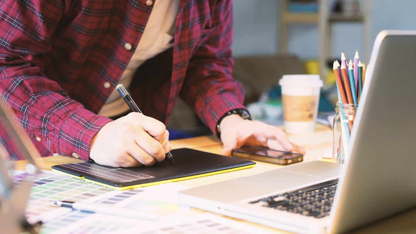 Graphic design classes near me: best in-person and virtual live classes