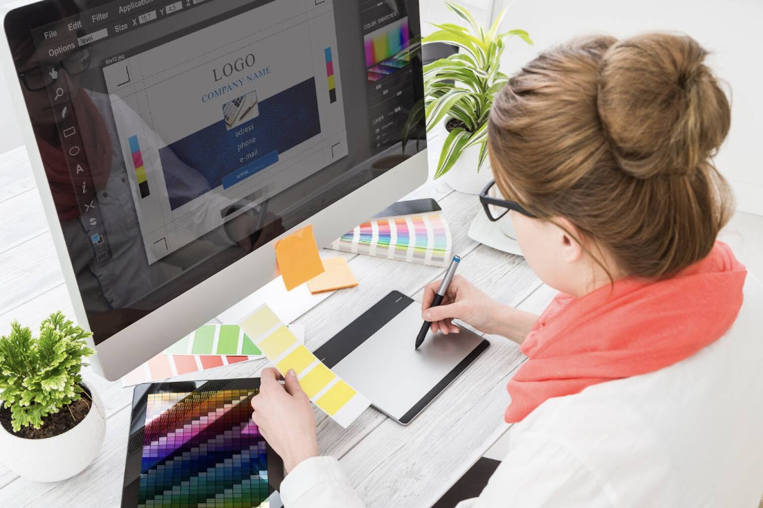 Graphic design classes near me: best in-person and virtual live classes