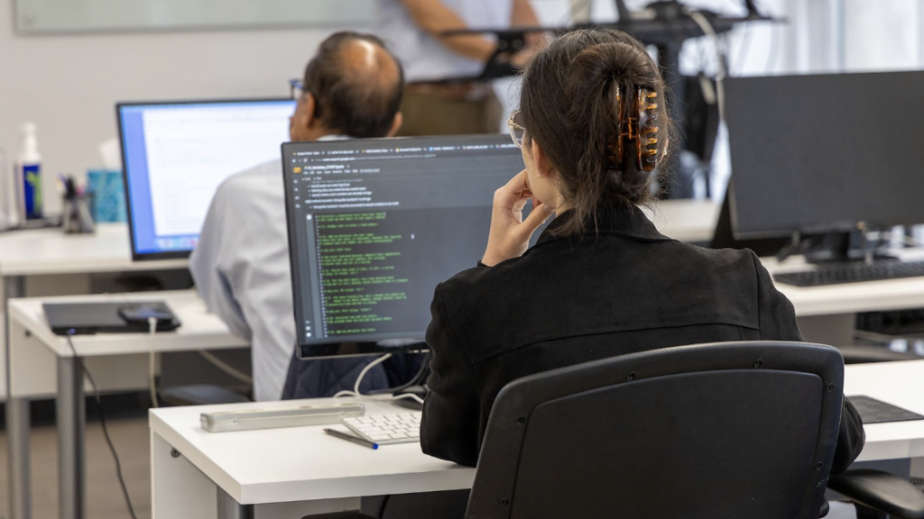 Python classes near me: the best live in-person and virtual courses