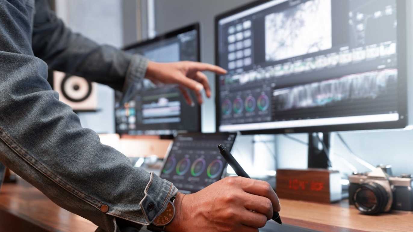 Video editing classes near me: the best live in-person and virtual courses