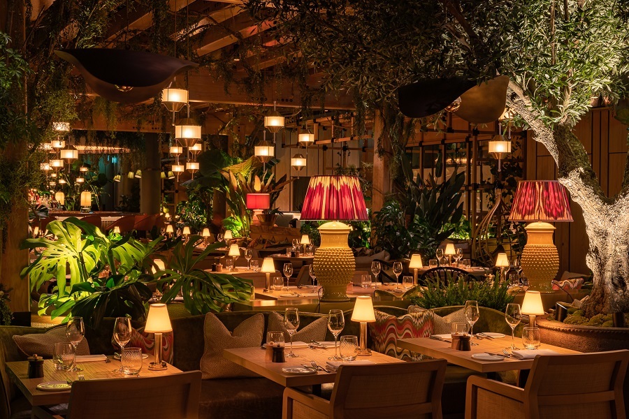 Make January sparkle with complementary Champagne at these 13 excellent ...