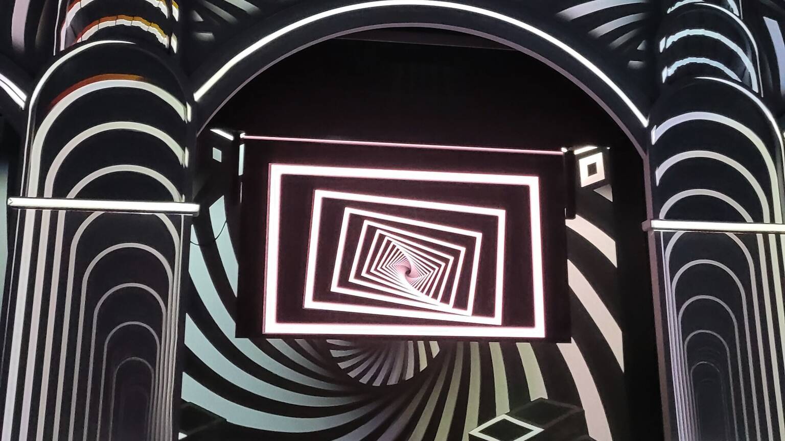Dream Circus at Luna Park Sydney is a high-tech immersive experience