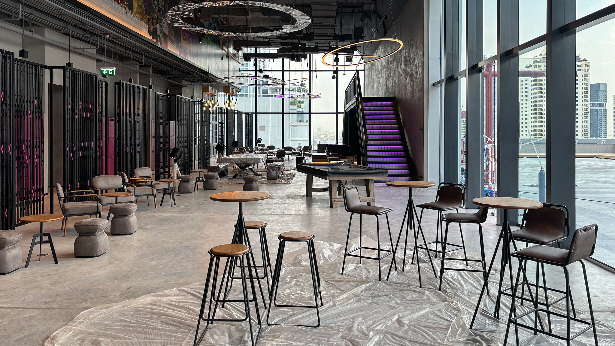 First look: พาดูโรงแรม Moxy Bangkok Ratchaprasong ก่อนเปิดบริการจริงปีหน้า