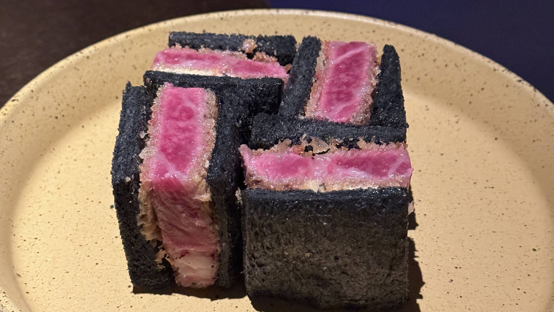 Aoao | Restaurants in Central, Hong Kong