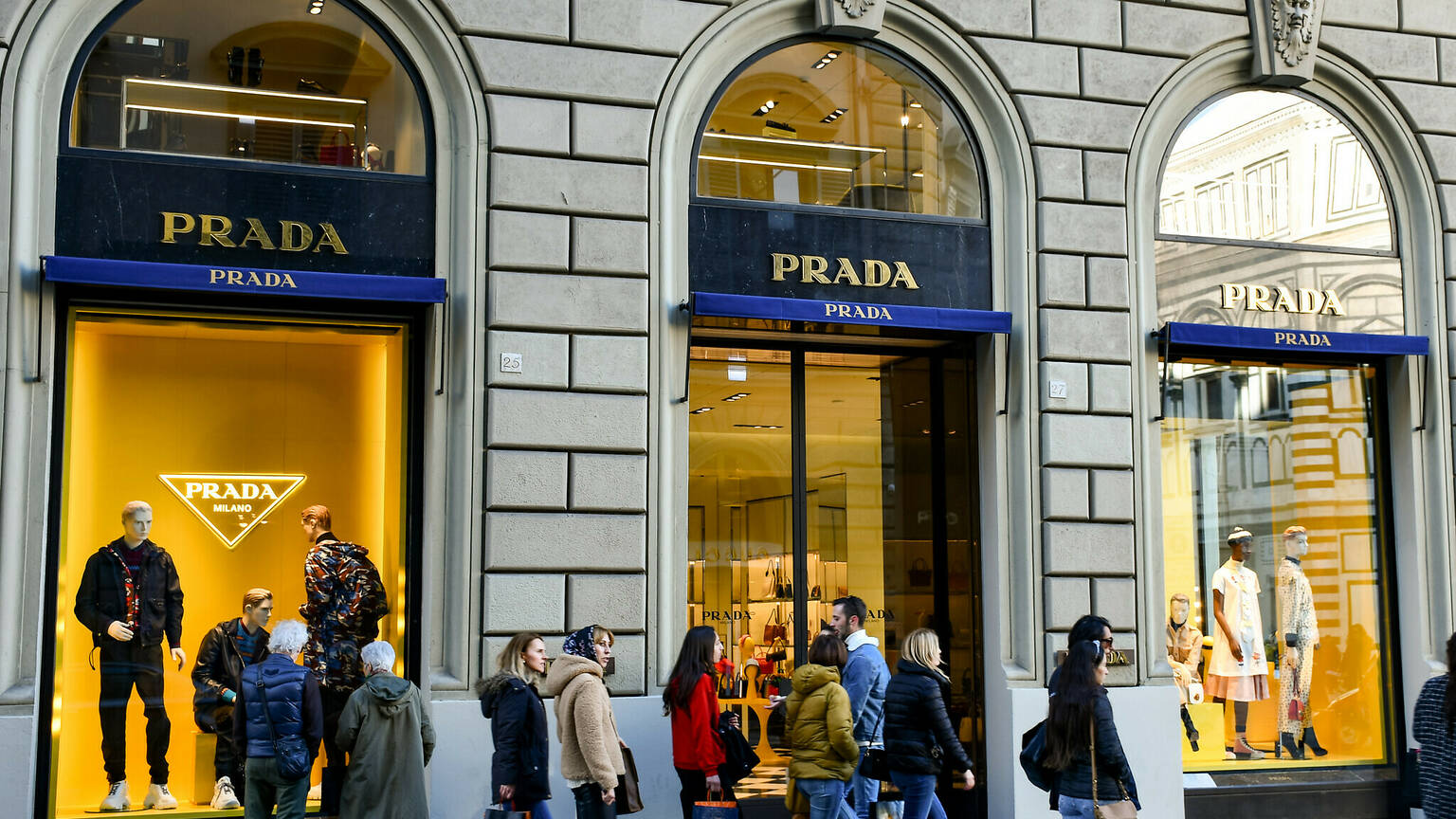 The Ultimate Shopping Guide to Florence: Best Boutiques, Brands And More
