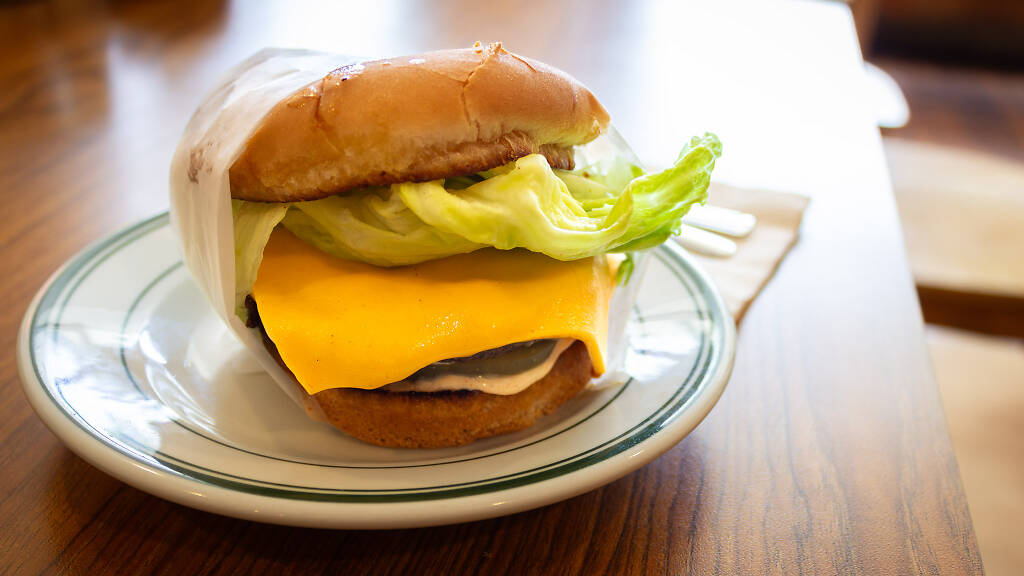 Pasadena Cheeseburger Week | Restaurants in Los Angeles