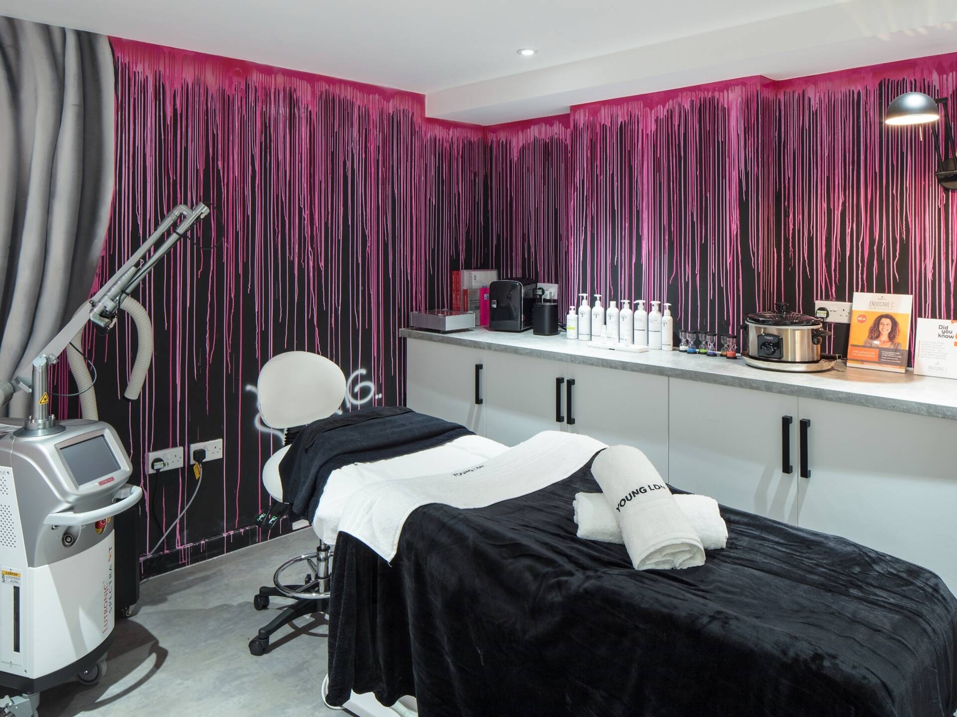 22 Best Facials and Facial Treatments in London For Glowing Skin