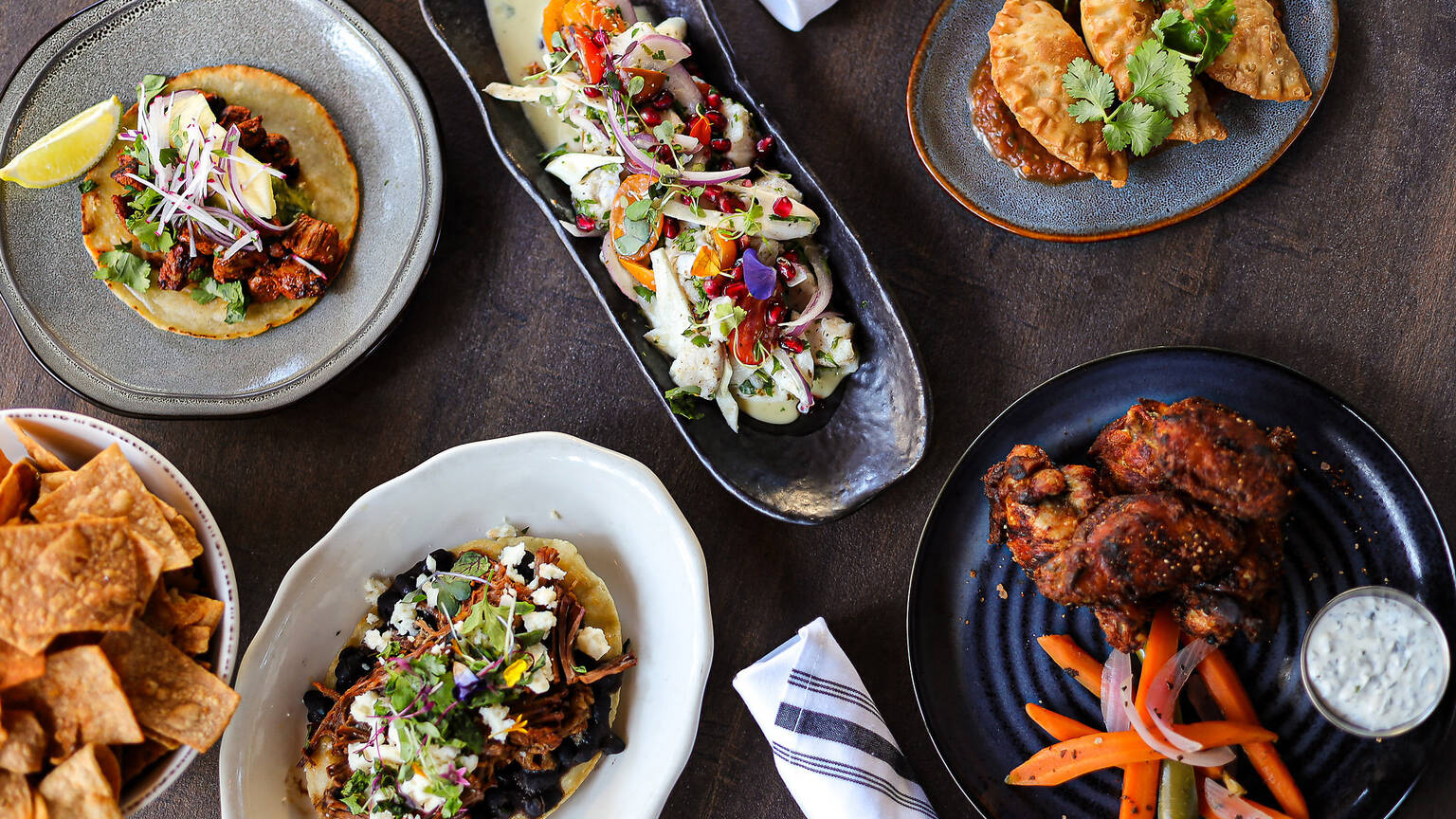 14 Best Happy Hours in Orlando for Discounted Drinks and Bites