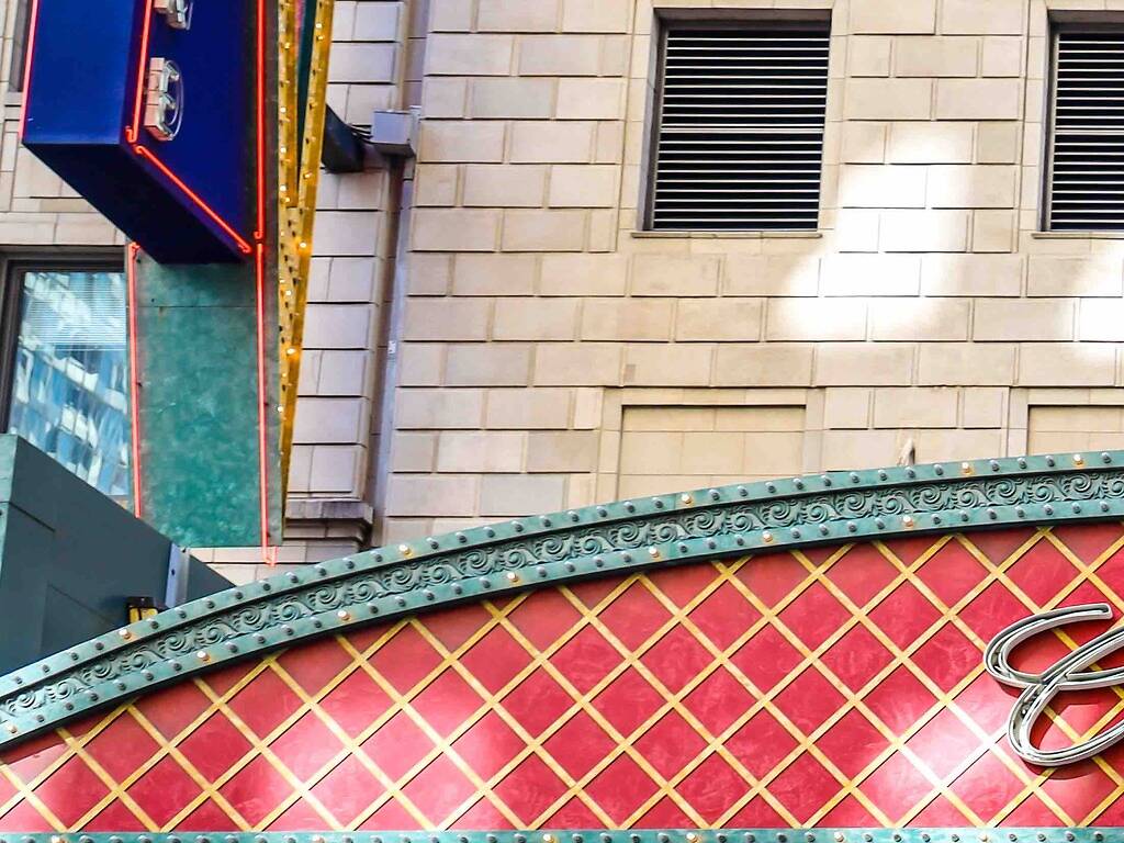 24 Best Chicago Theaters in the Loop and Beyond