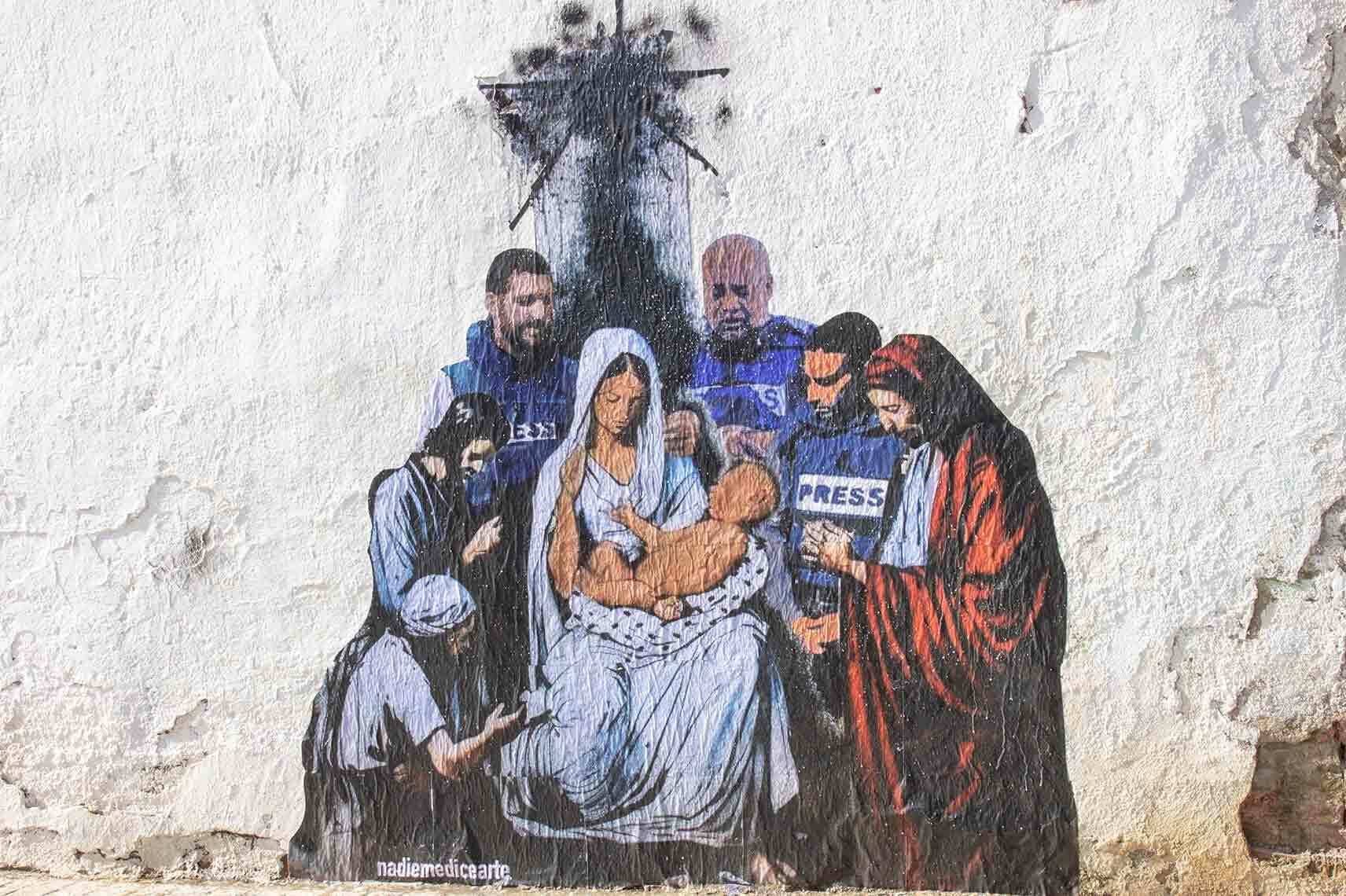 Aparece en el Clot un mural en homenaje a las víctimas de la guerra de Gaza