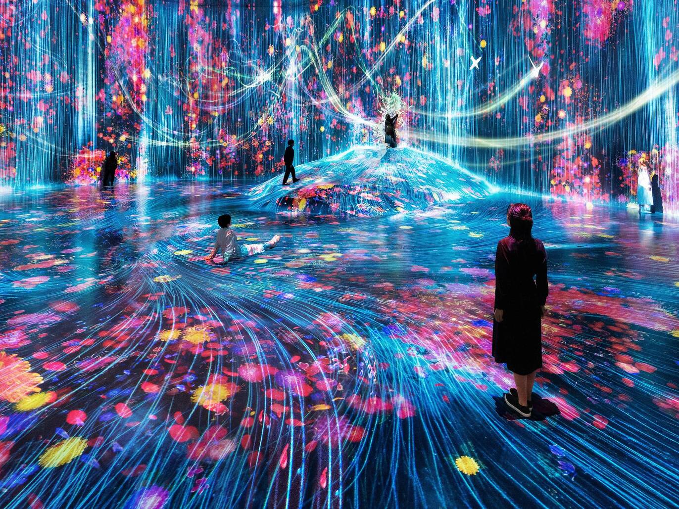 11 most stunning art installations at the new teamLab Borderless in ...