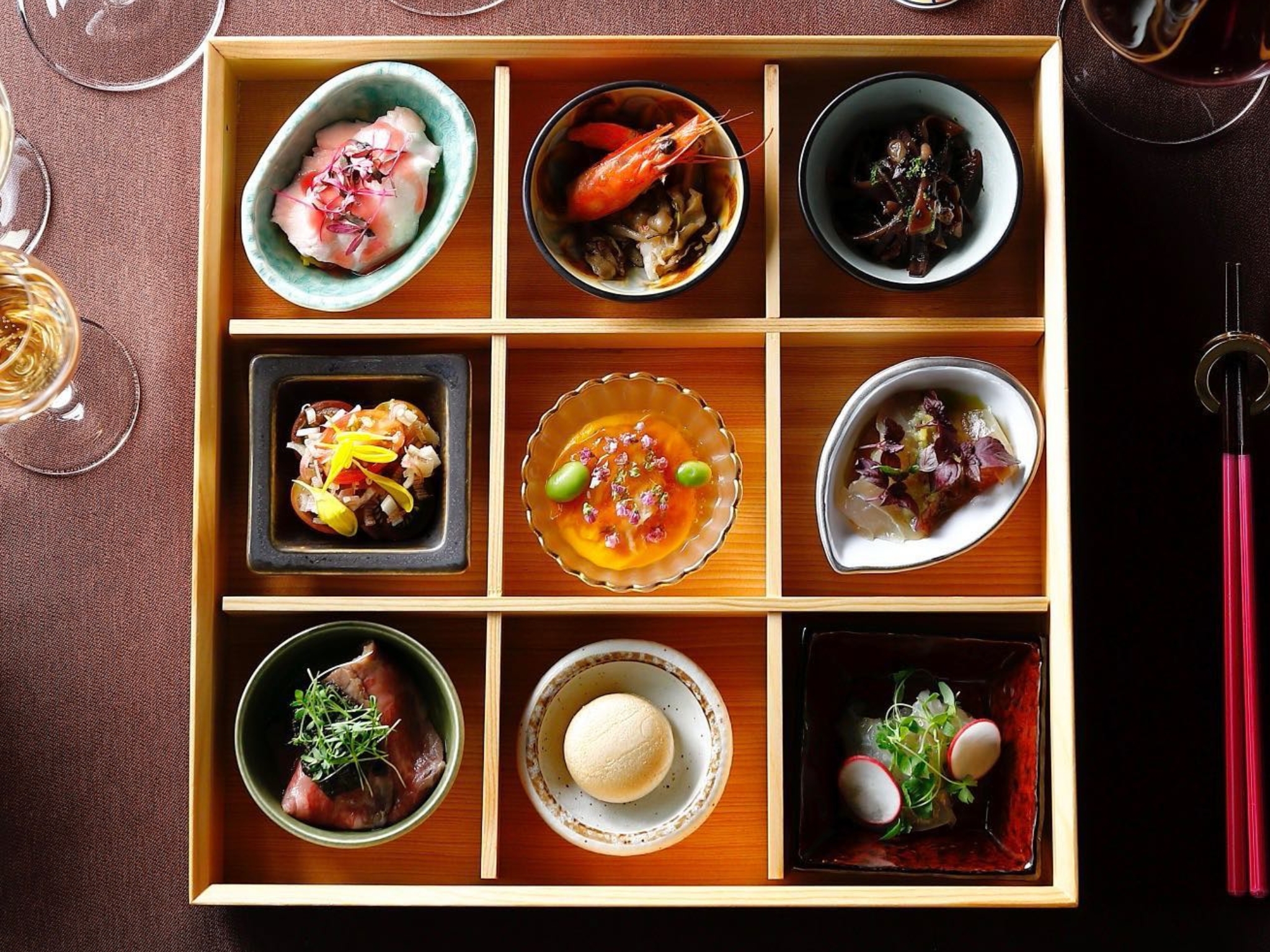 Moss Cross Tokyo Opens First International Outlet In Singapore