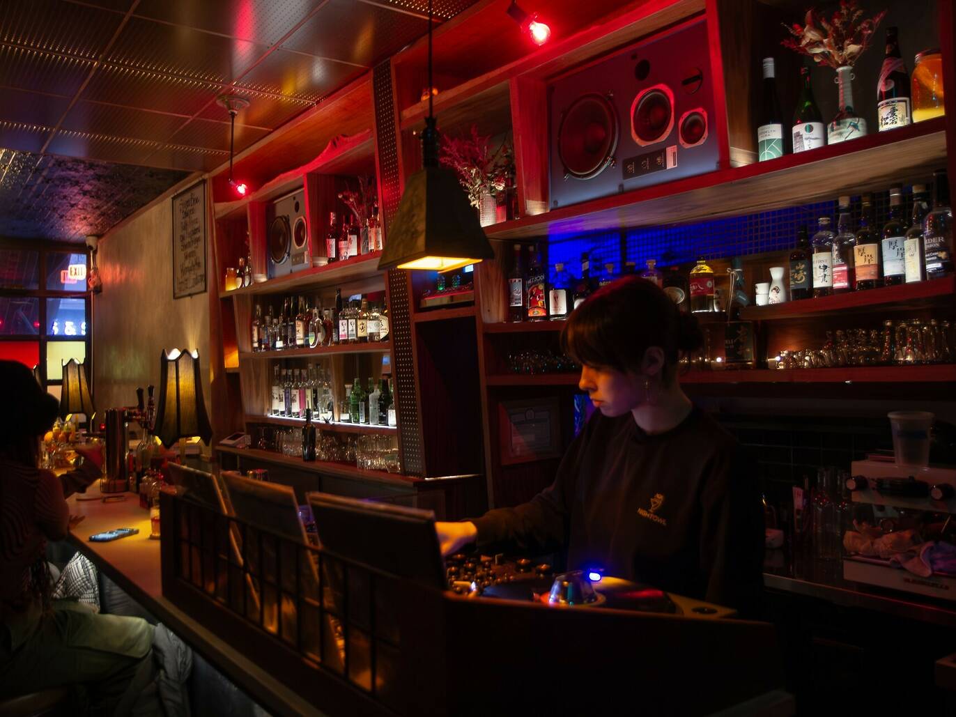 11 best vinyl bars and listening bars in NYC