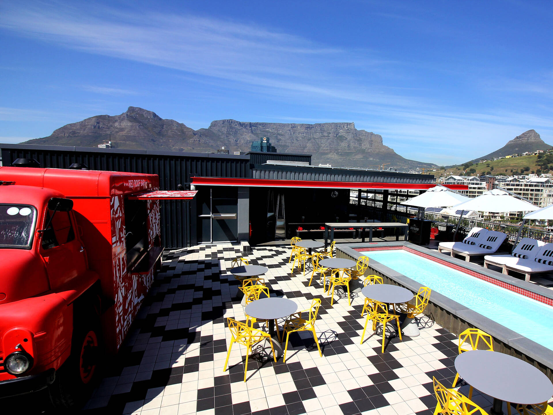 15 Best Rooftop Bars in Cape Town
