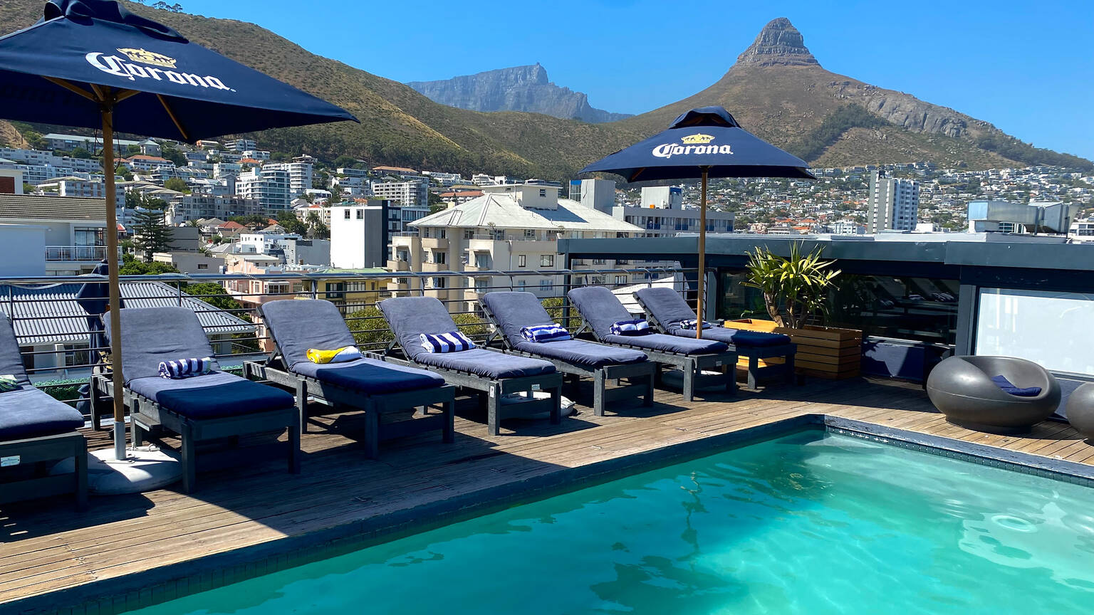 15 Best Rooftop Bars in Cape Town