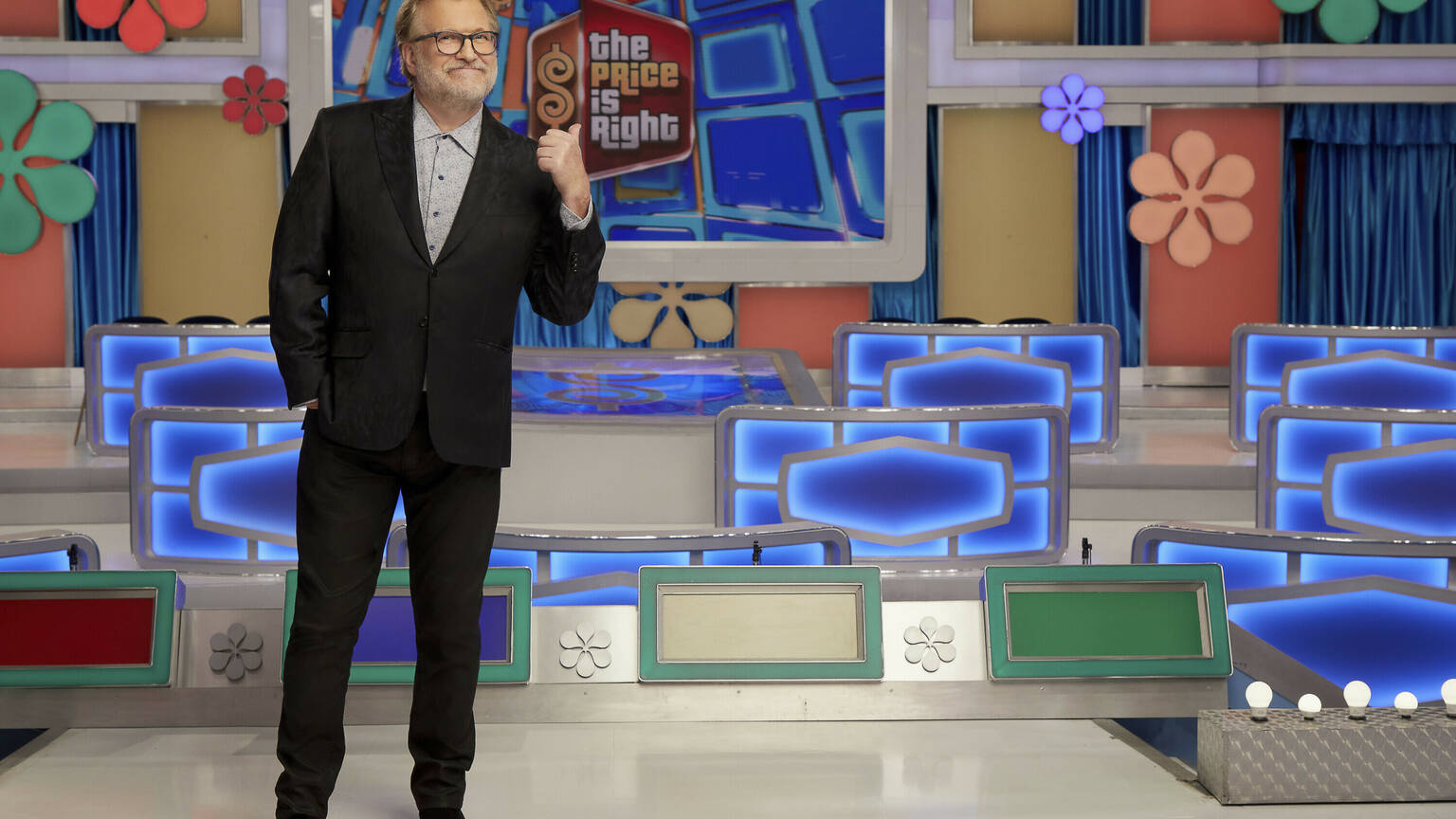 How to Attend Live TV Tapings in Los Angeles: Free TV Shows Tickets in L.A.