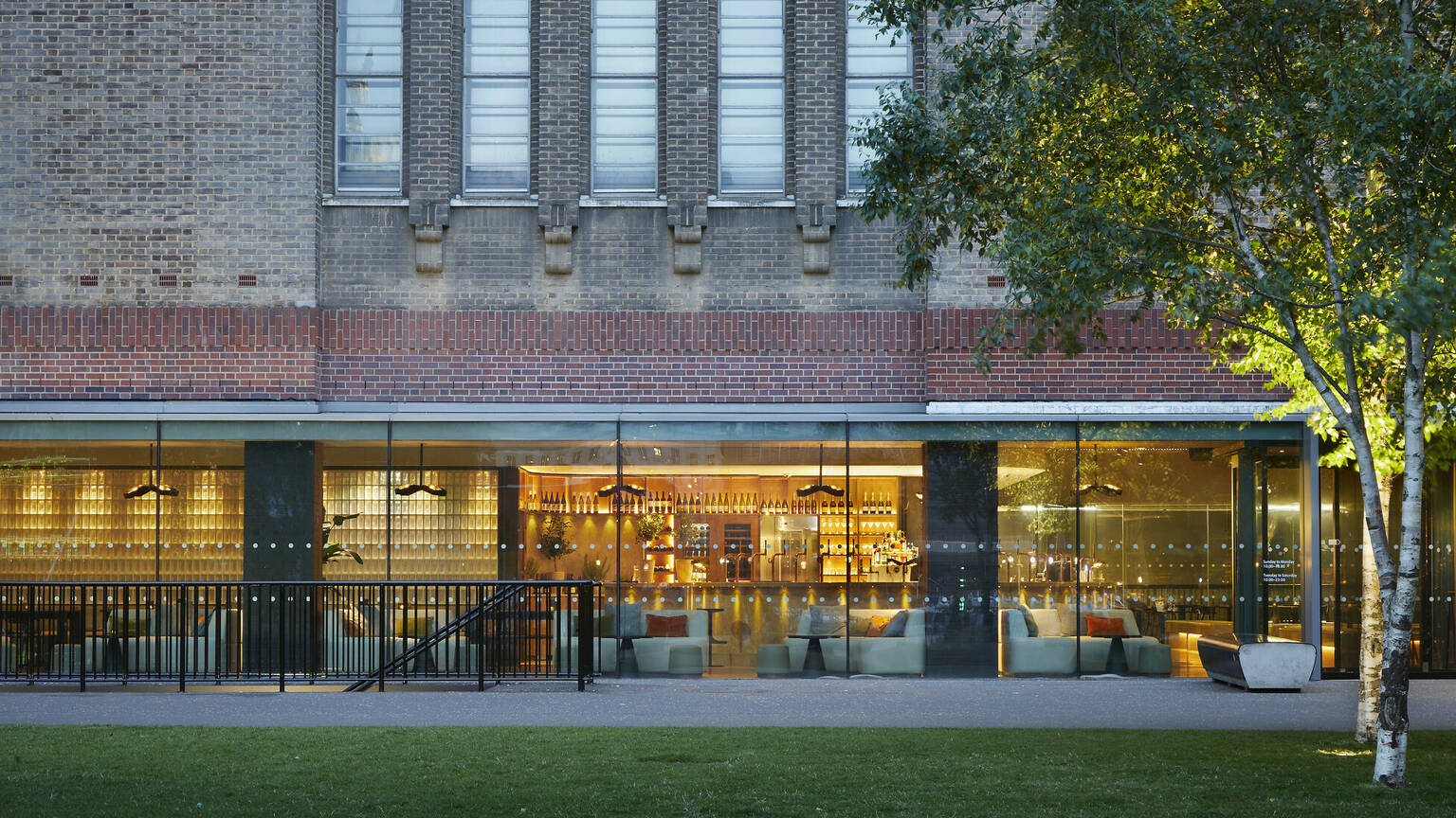 The Corner at Tate Modern | Restaurants in Bankside, London