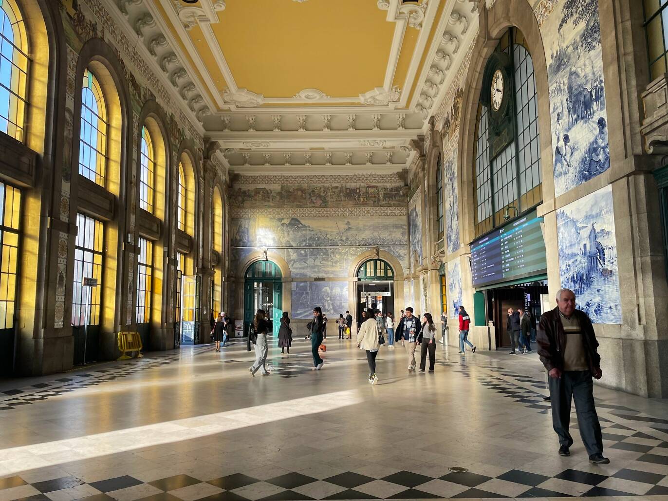 16 Most Beautiful Train Stations in the World Right Now