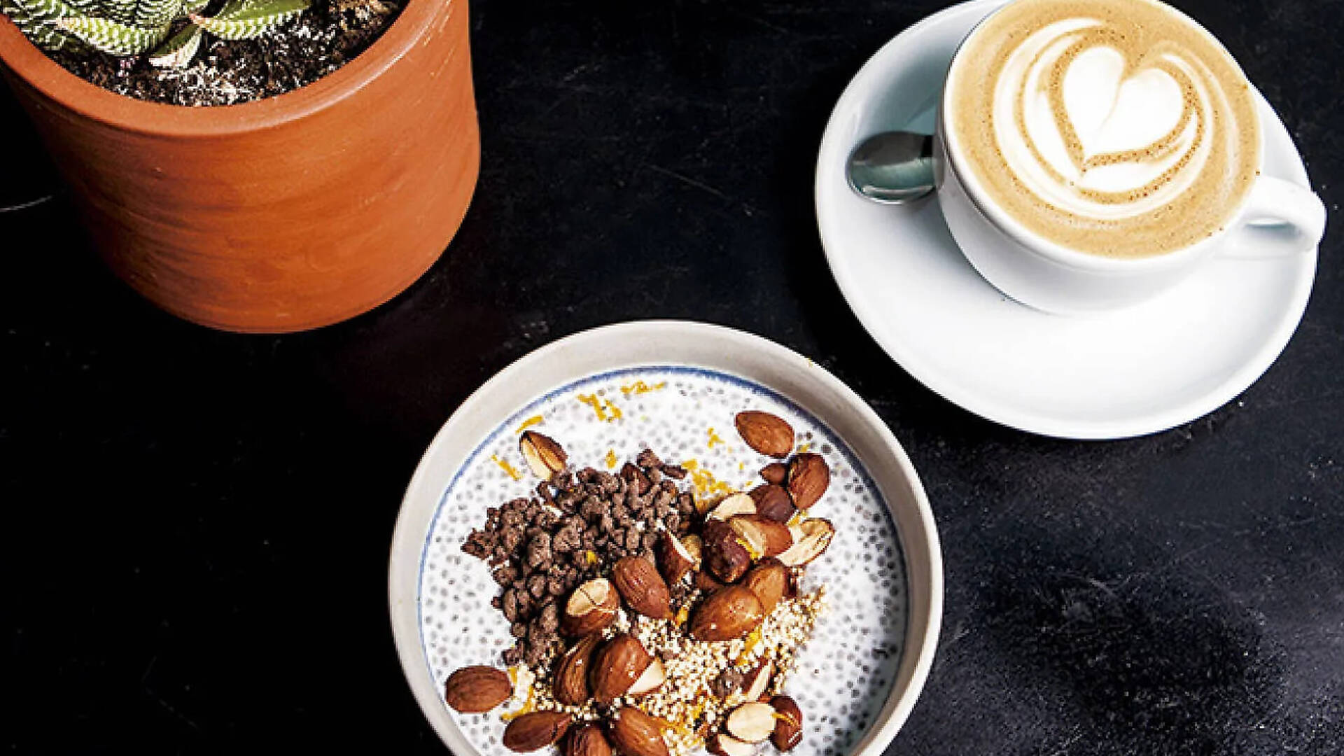 13 Best Cafés And Coffee Shops in Barcelona, By Local Critics