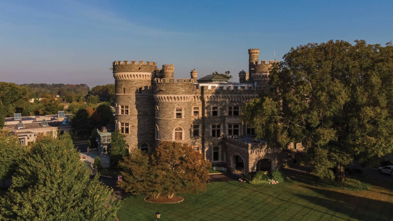 23 Beautiful American Castles That Feel European