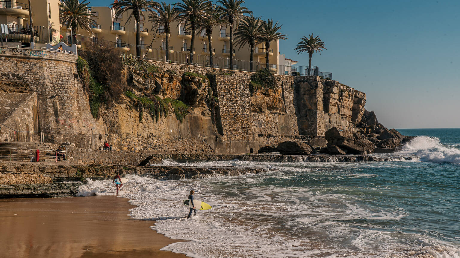 5 Best Beach Areas Near Lisbon, Picked By Local Editors