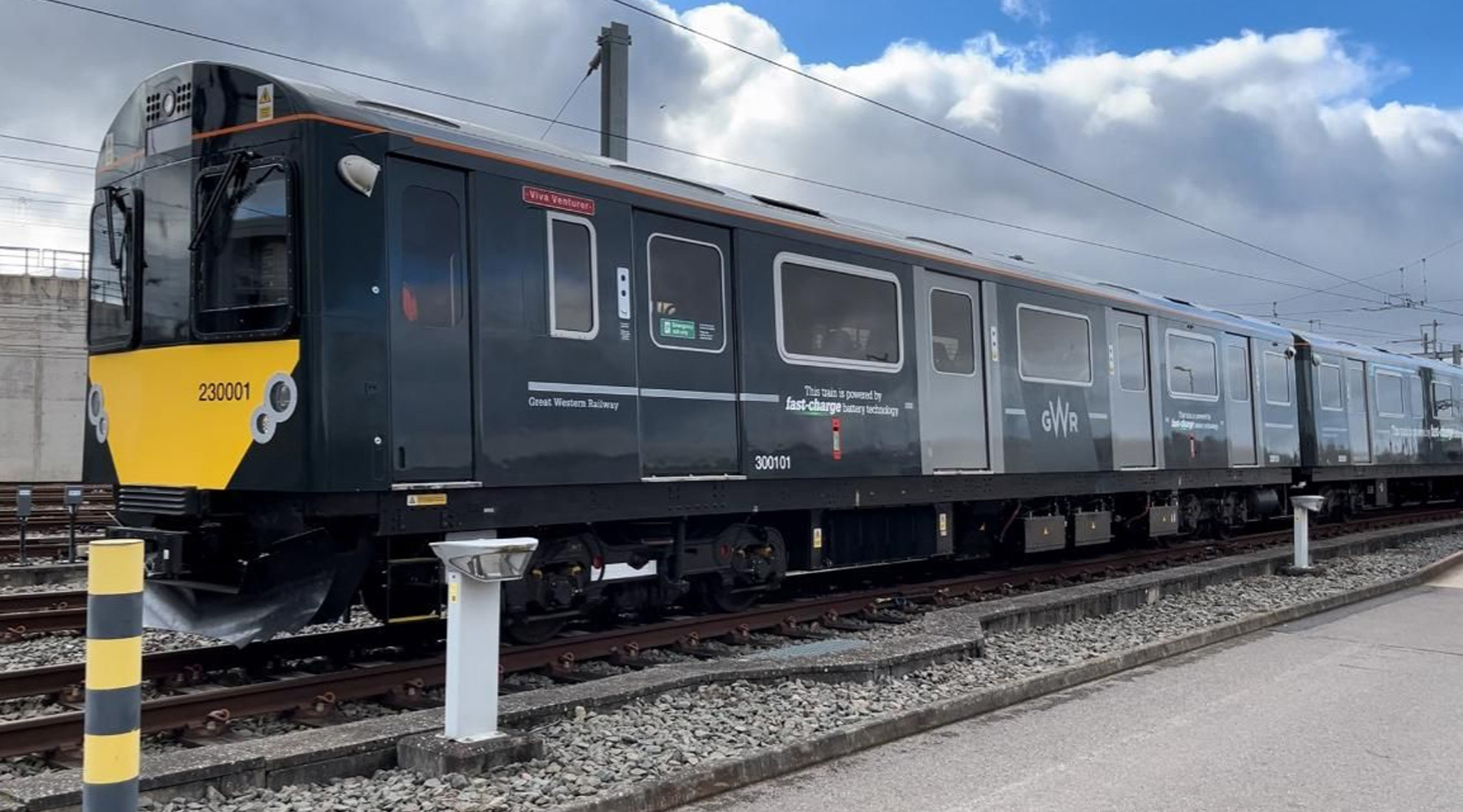 A Battery Powered Train in the UK is Officially Record-Breaking