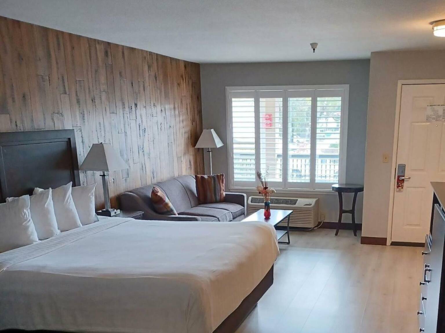 12 Best Hotels in Santa Cruz for 2024 | Great Places to Stay in Santa Cruz
