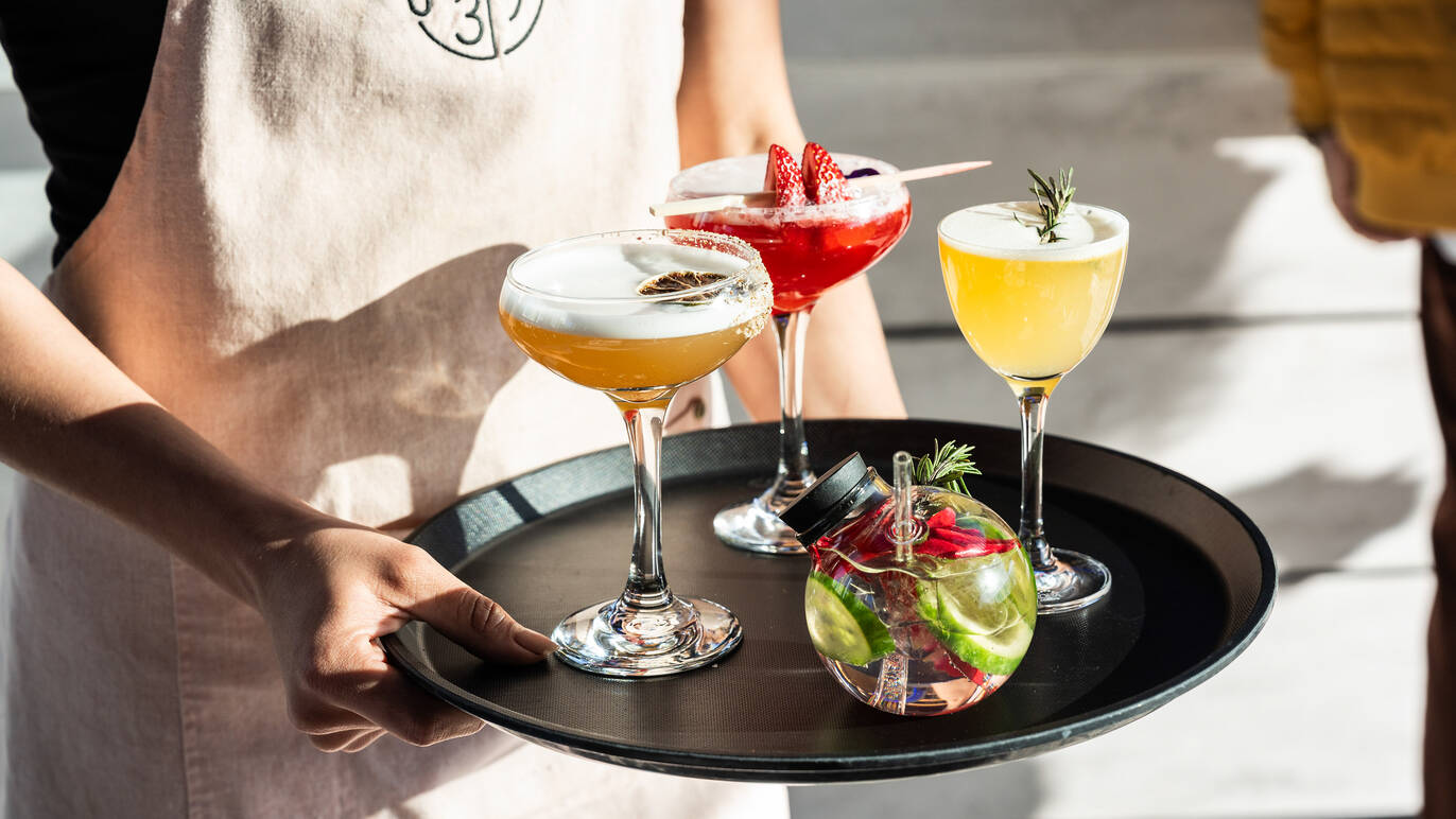 Above 319 | Rooftop bar at the Vibe Hotel Darling Harbour