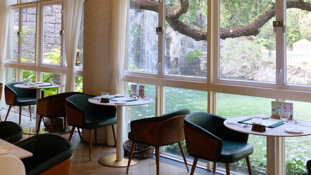 Pondside | Restaurants in Admiralty, Hong Kong