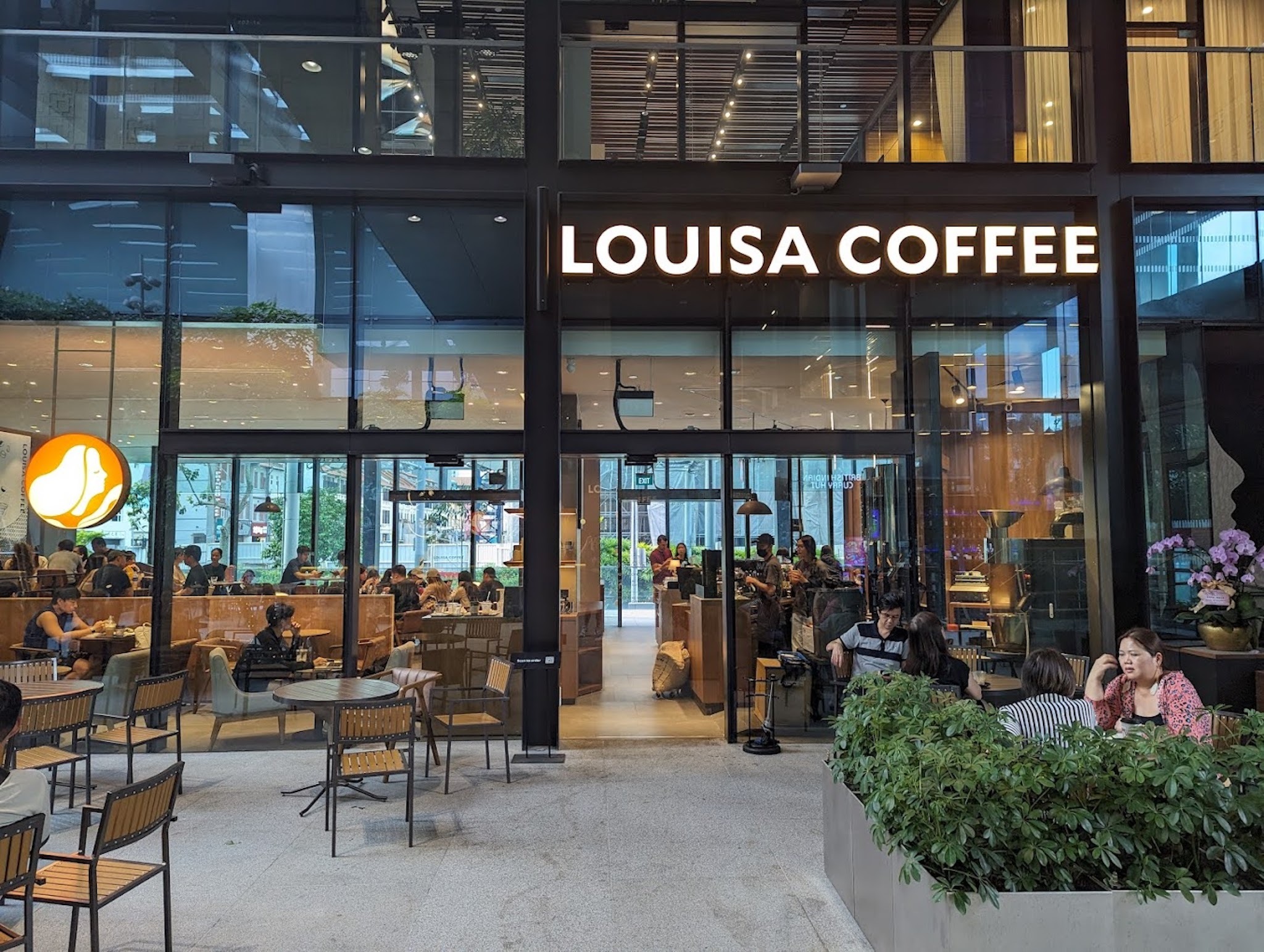 Louisa coffee store