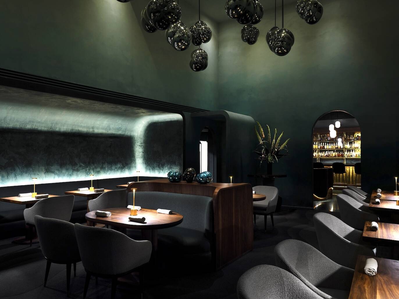 26 Best Hollywood Restaurants For Breakfast, Lunch and Dinner