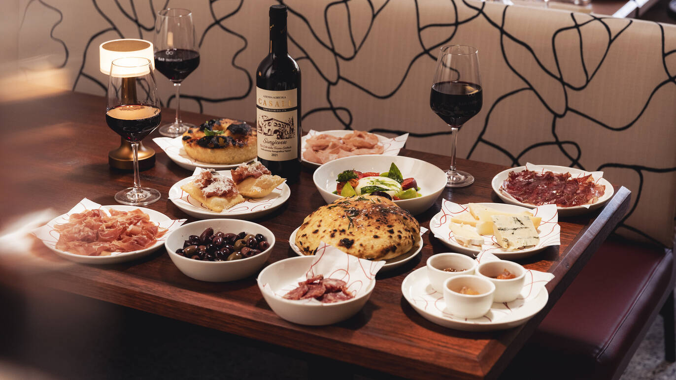 Bar Infinita Gordon | Italian wine bar with an ex-Firedoor chef