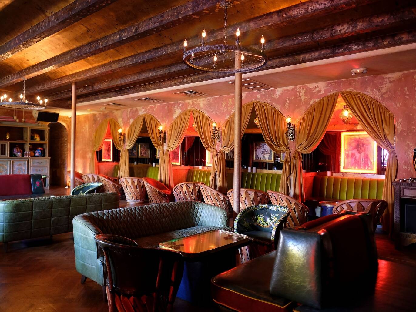 9 Best Little Havana Bars to Check Out in Miami Right Now