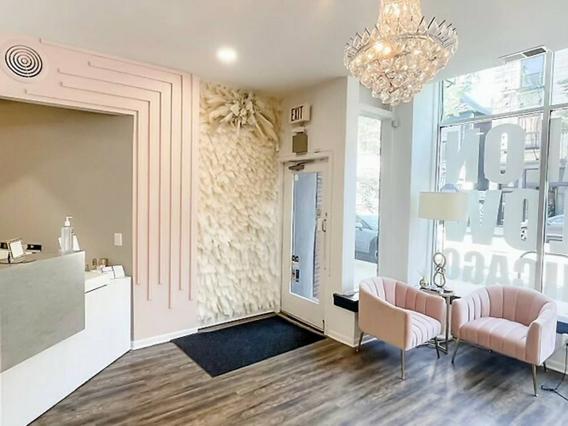 19 Best Hair Salons in Chicago for Hair Cuts, Colors and Blowouts